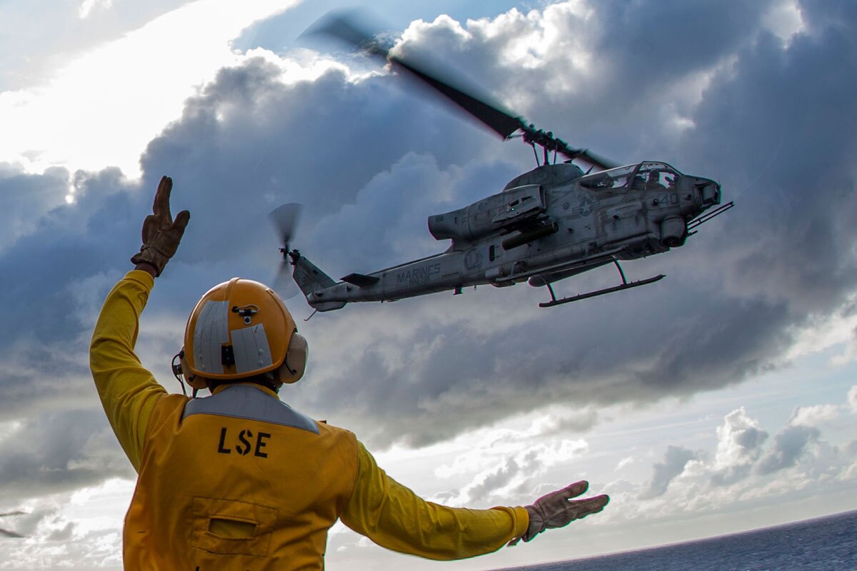 مشخصات هلیکوپتر تهاجمی AH-1W/AH-1Z سوپر کبرا | رویداد24